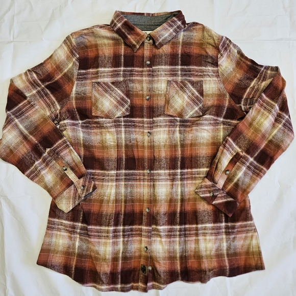 Legendary Whitetails | Tops | Xxl Legendary Whitetails Flannel | Poshmark